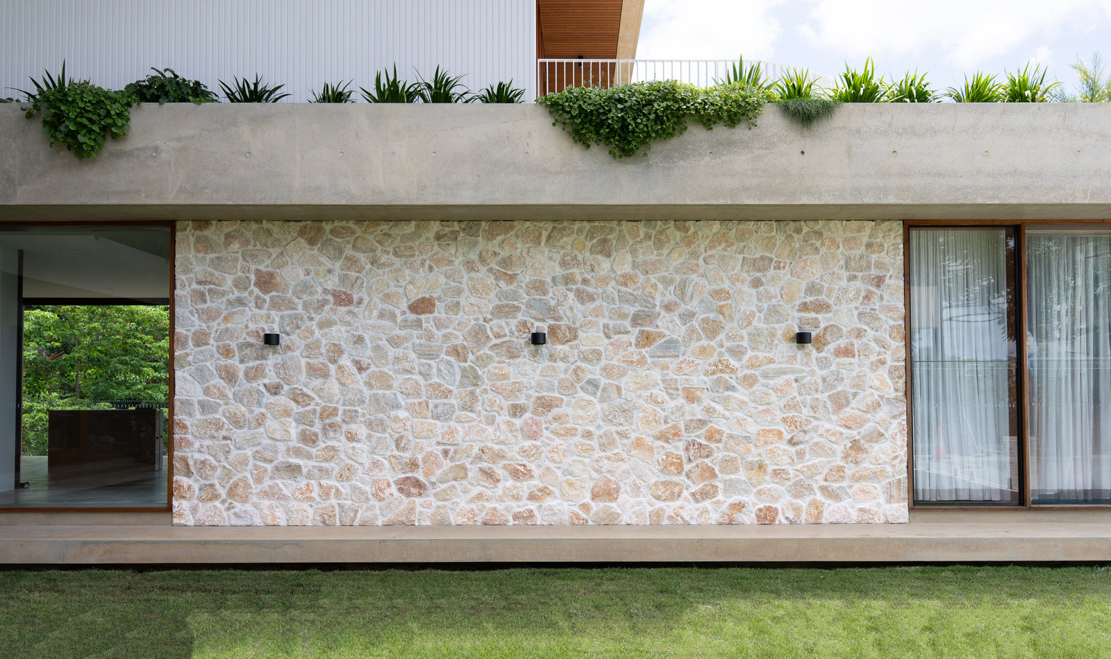 Free Form Loose Stone Cladding | Stone & Rock – Stone and Rock