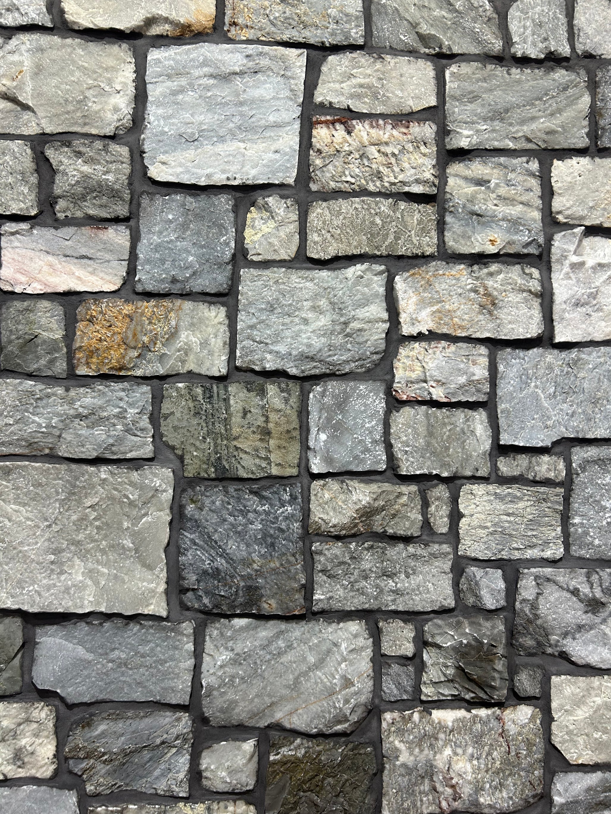 Natural Stone Wall Cladding Free Form - Loose - Grey Limestone Castle ...