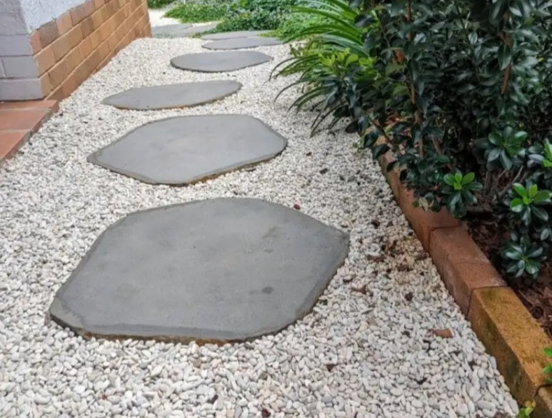 Bluestone Flamed Top Random Shape Stepping Stone – Stone and Rock